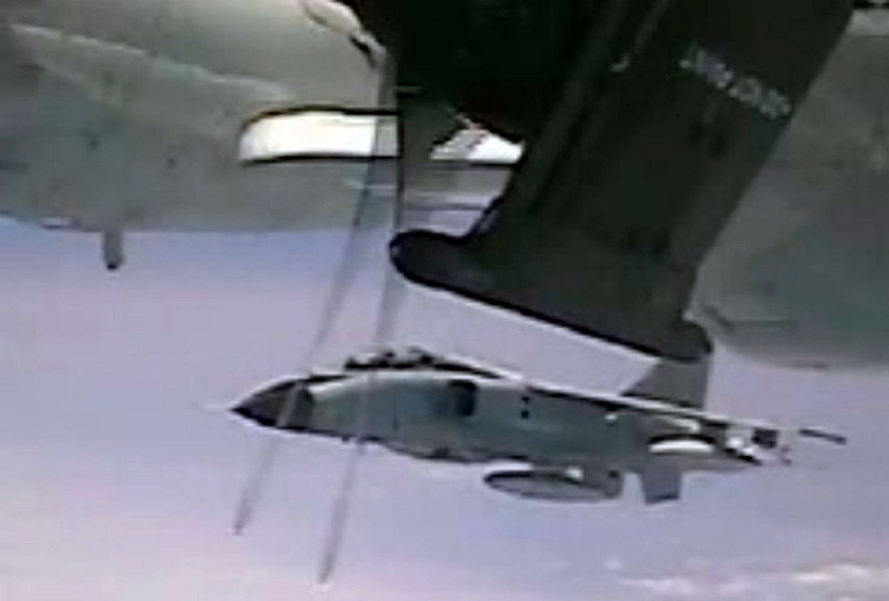 Pentagon releases footage of hundreds of 'highly concerning' aircraft ...