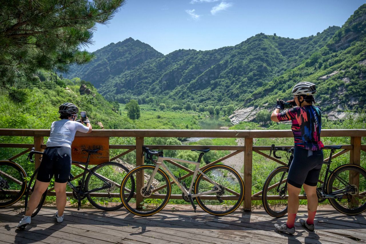 Pandemic fuels sports biking boom in cycling nation China