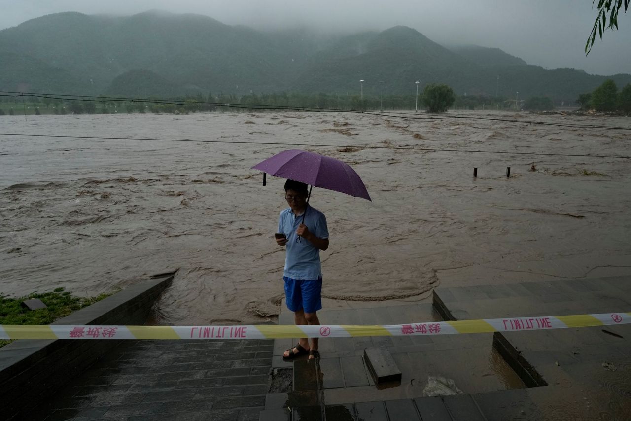 11 dead and 27 missing in flooding around Beijing after days of rain ...