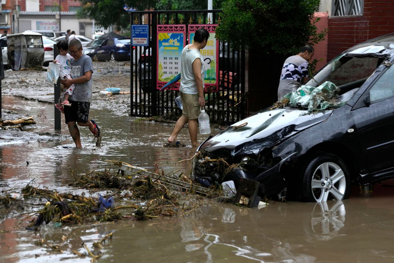 11 dead and 27 missing in flooding around Beijing after days of rain ...