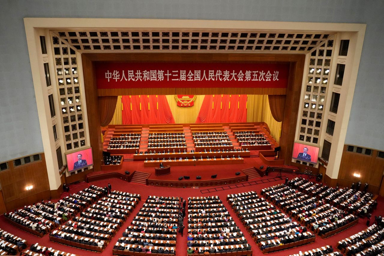 New leaders, economy to dominate China's legislative session