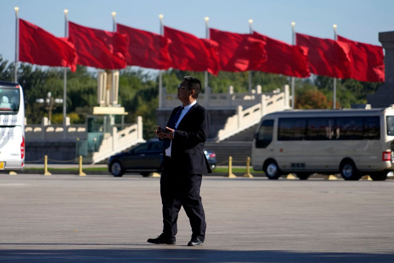 China opens final session of ruling Communist Party congress