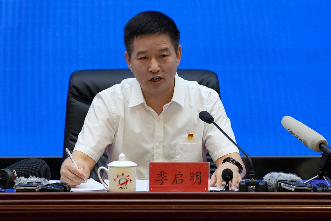 China set to send first crew to new space station Thursday
