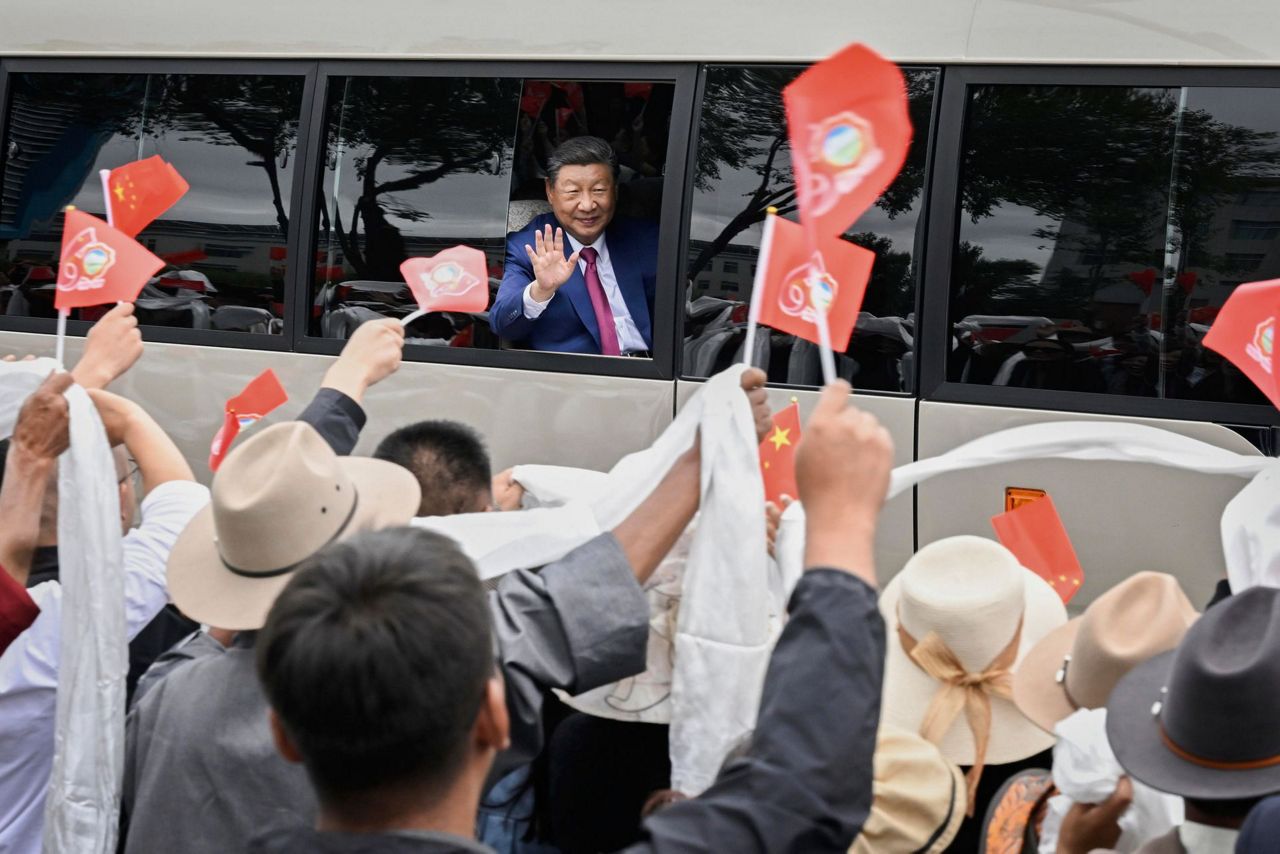 Grand ceremony and parade mark 60 years of Chinese Communist Party rule ...
