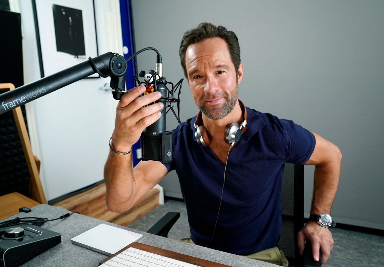 Chris Diamantopoulos builds a hot career, on screen and off
