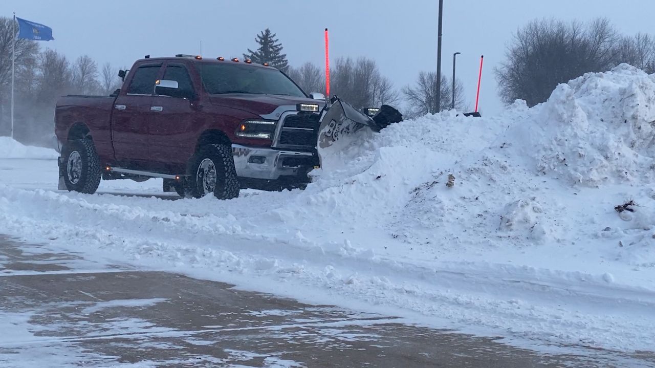 Winter storm brings high winds to Wisconsin