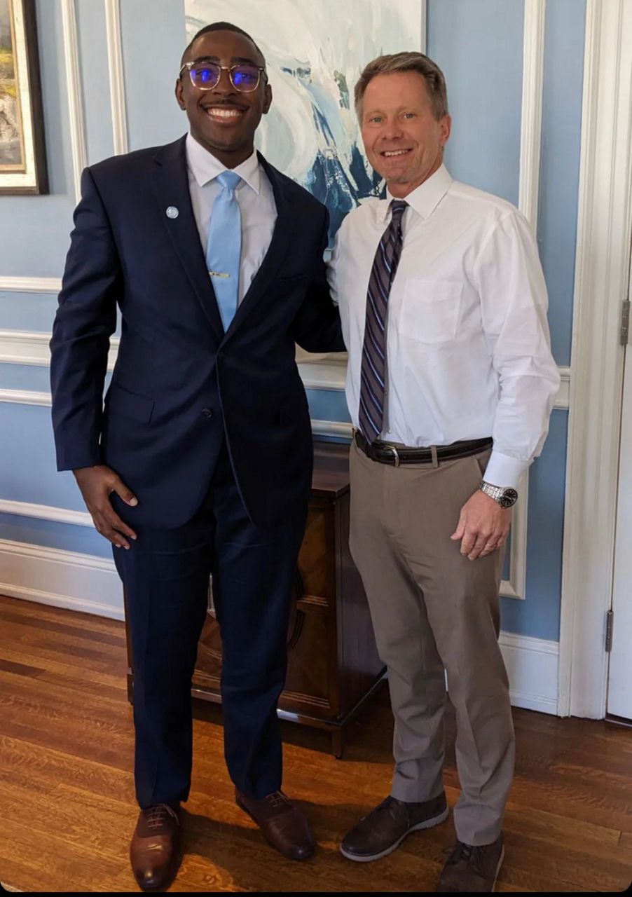 UNC chancellor trades Carolina blue for MSU green