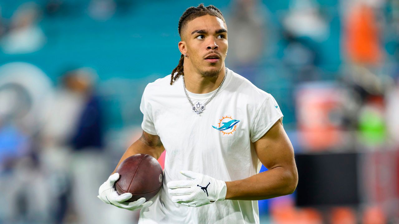 Bills add WR Claypool, DE Smoot and LB Deion Jones