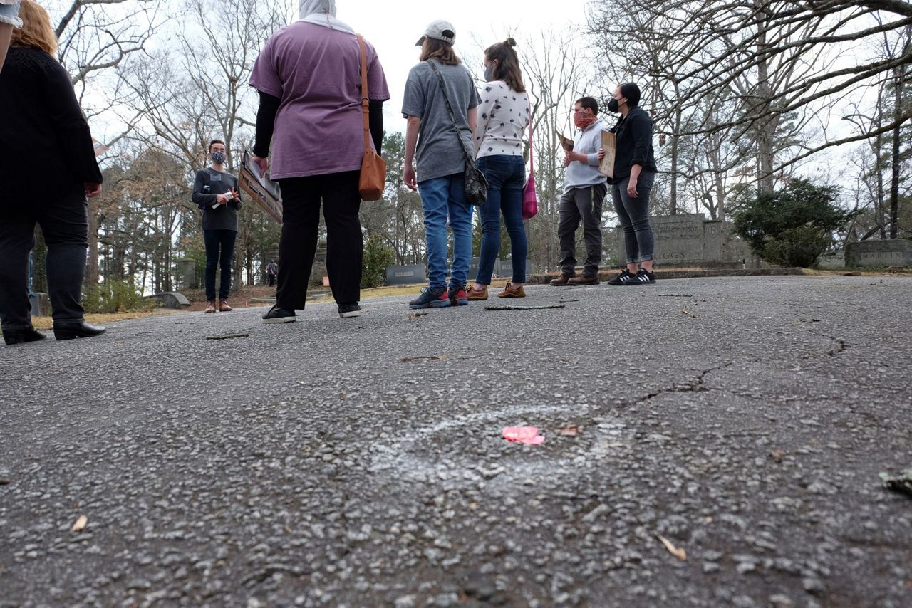 At Clemson, unmarked slave graves highlight plantation past
