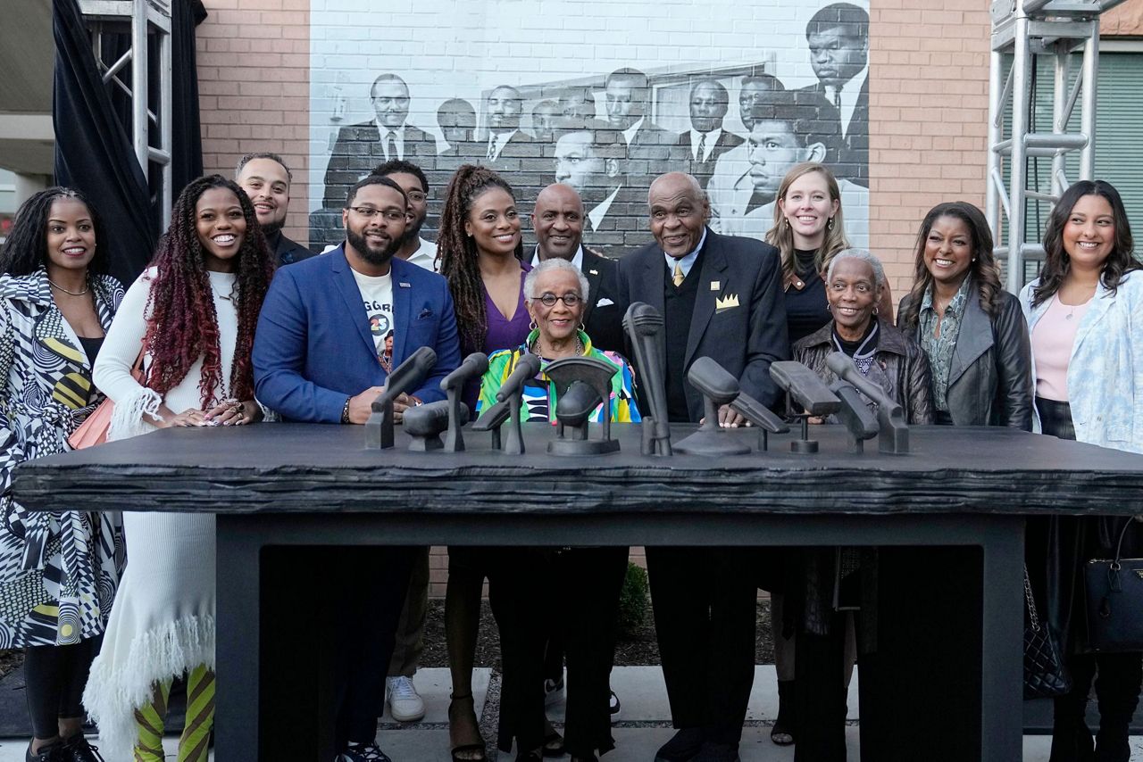 Sculpture commemorating historic 1967 Cleveland summit with Ali, Jim ...