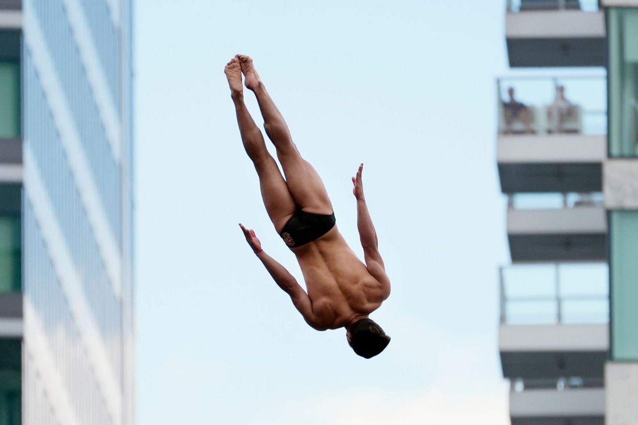 They're on the edge of glory, and the edge of an art museum, as cliff ...