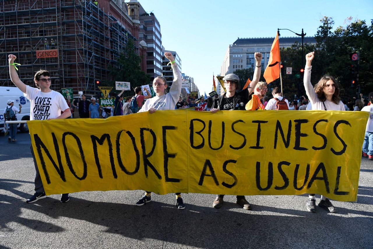 Thousands in New Zealand join 2nd wave of climate protests