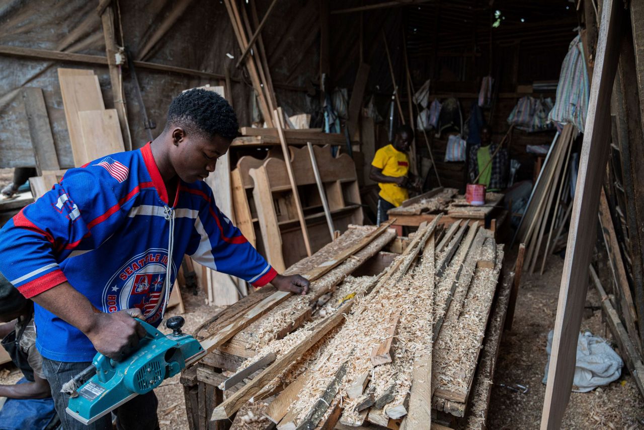 Solar minigrid brings light and hope to a Goma neighborhood, offering ...