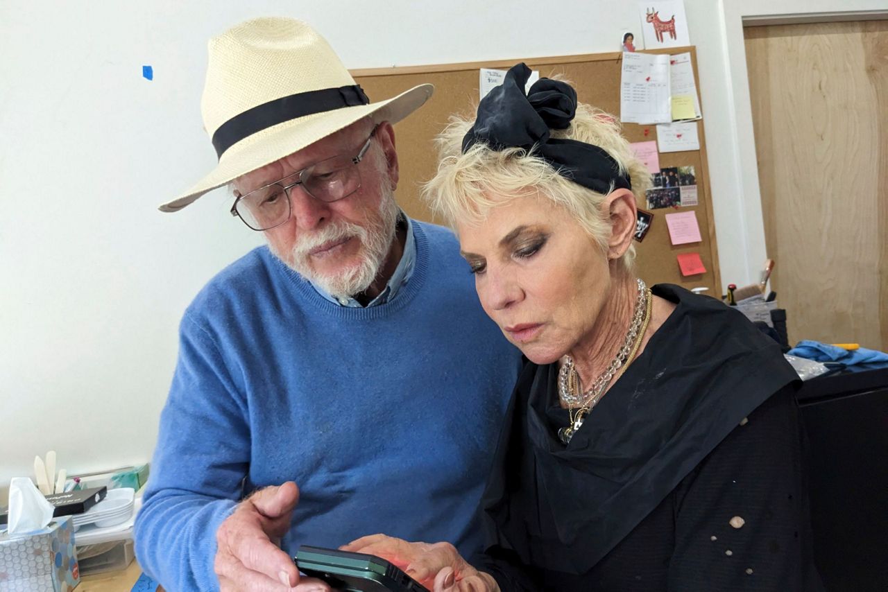 Peace, music and memories: As the 1960s fade, historians scramble to ...