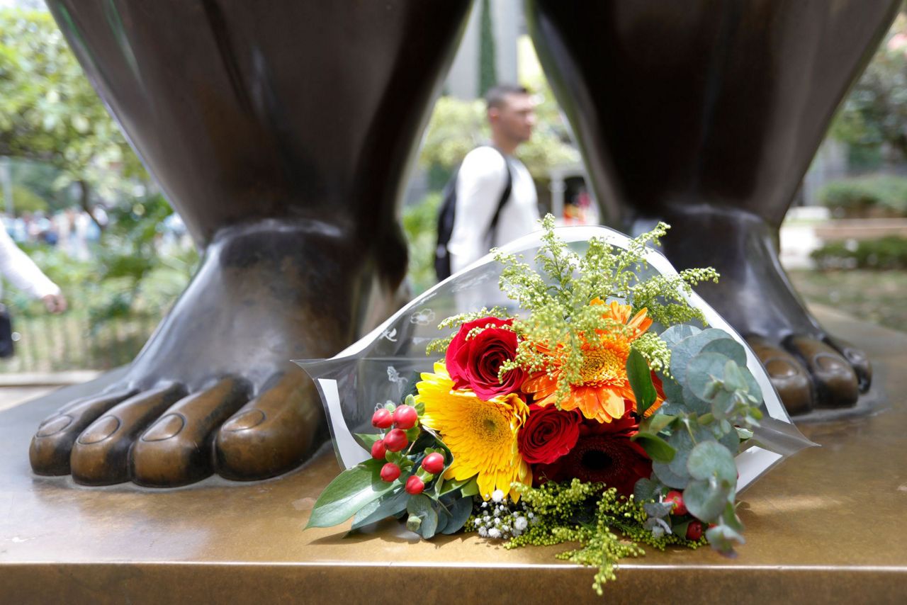 Renowned Colombian painter and sculptor Fernando Botero has died at age ...