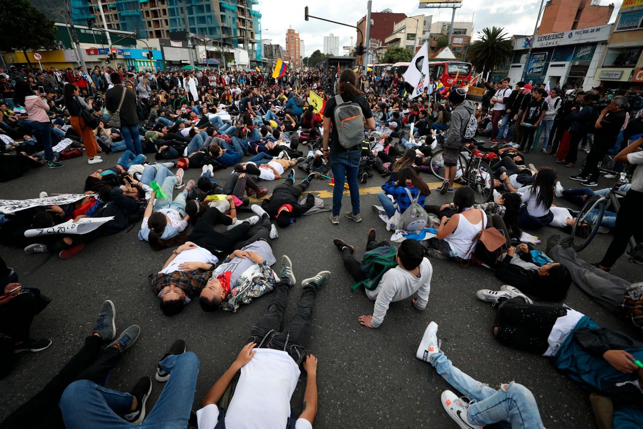 Myriad frustrations draw Colombians back onto streets