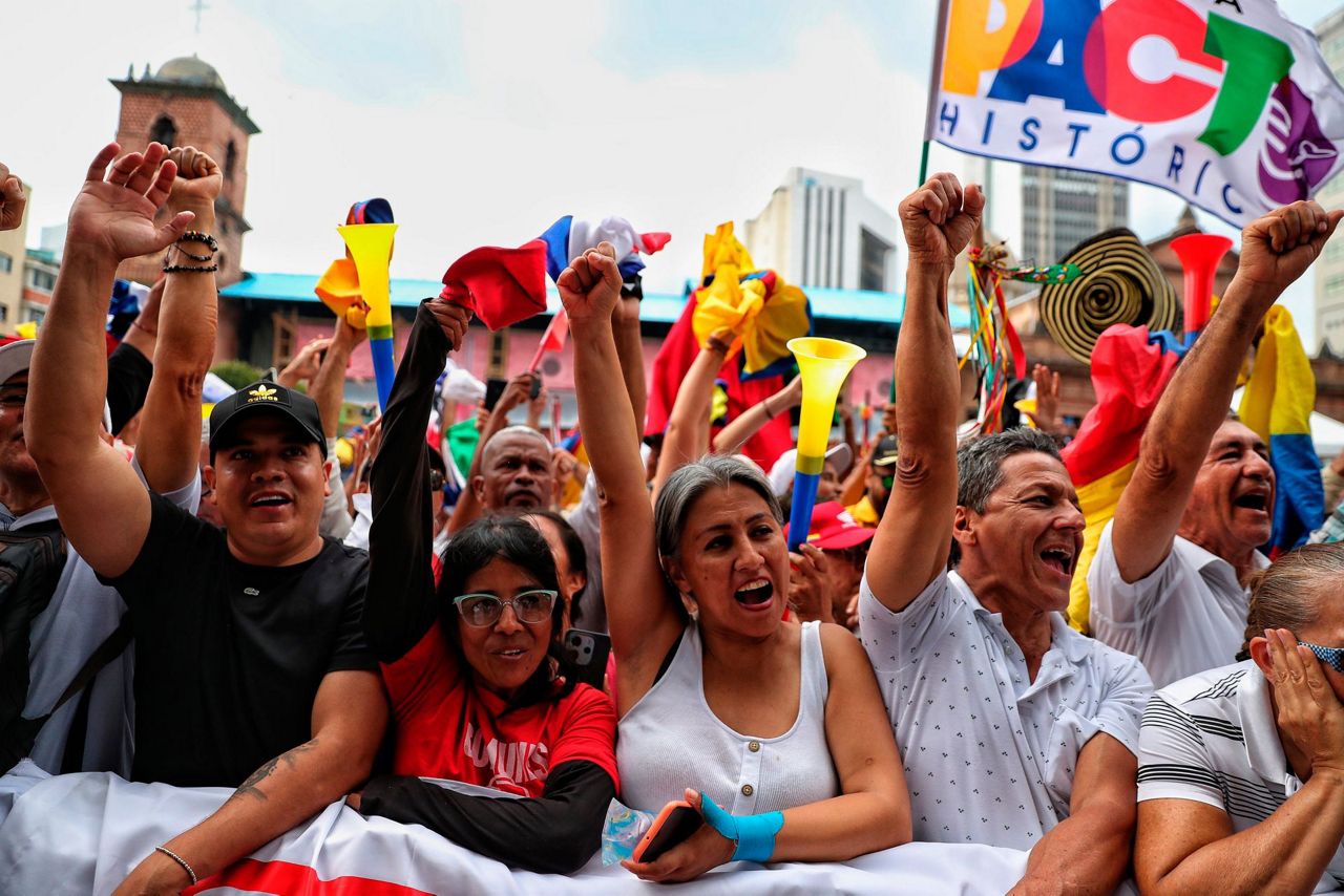 Colombia's Senate approves labor bill that would mean more pay and ...