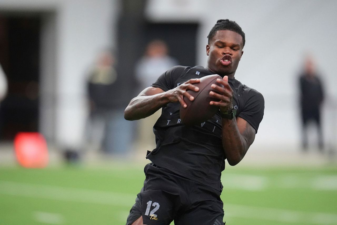 Travis Hunter and Shedeur Sanders put on a show for all 32 NFL teams at ...