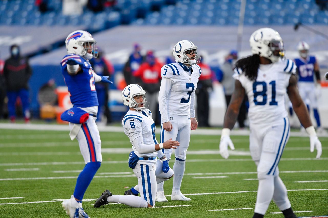Bills beat Colts 27-24 for 1st playoff win in 25 years