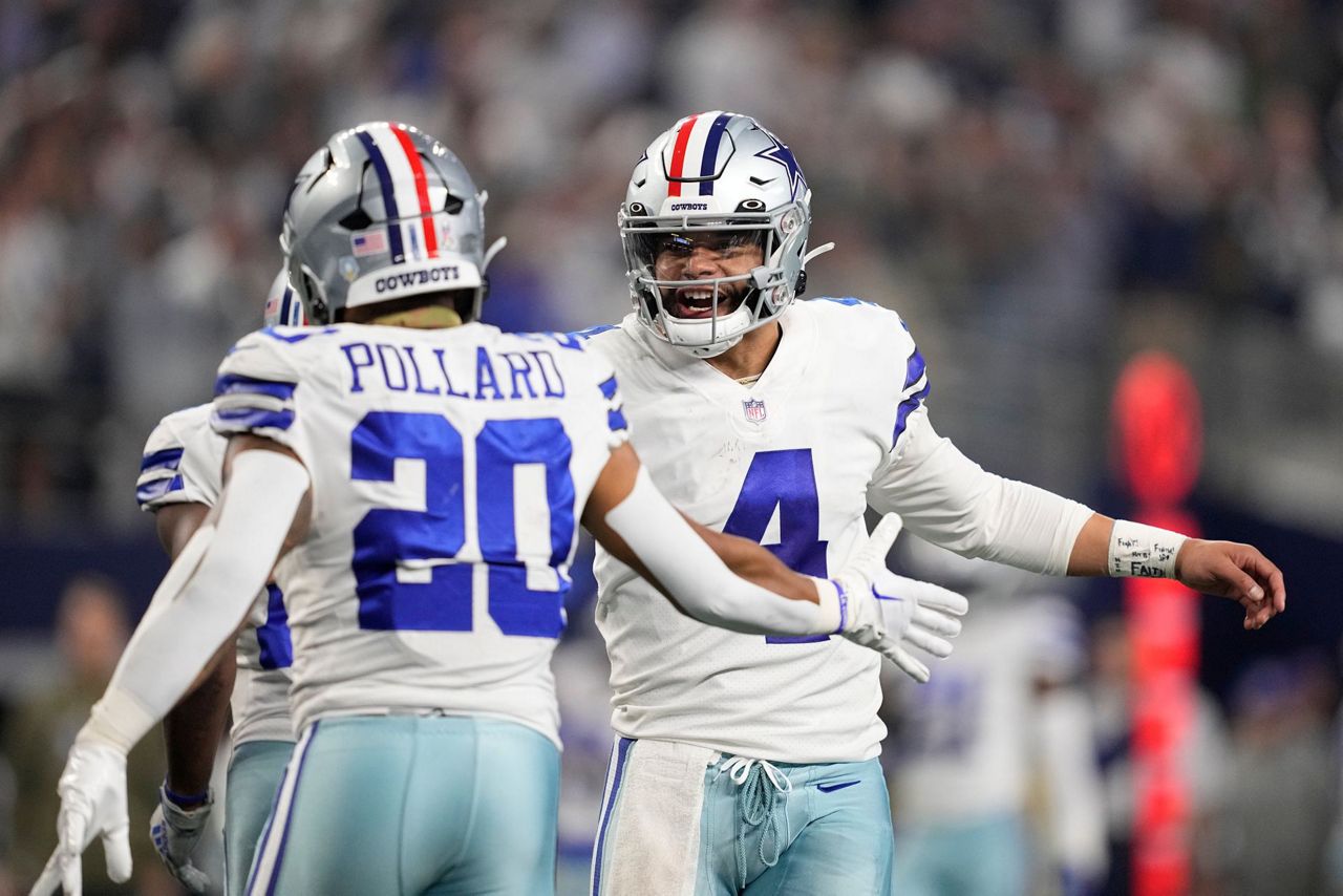 Cowboys score 33 in 4th quarter, rout Colts 54-19