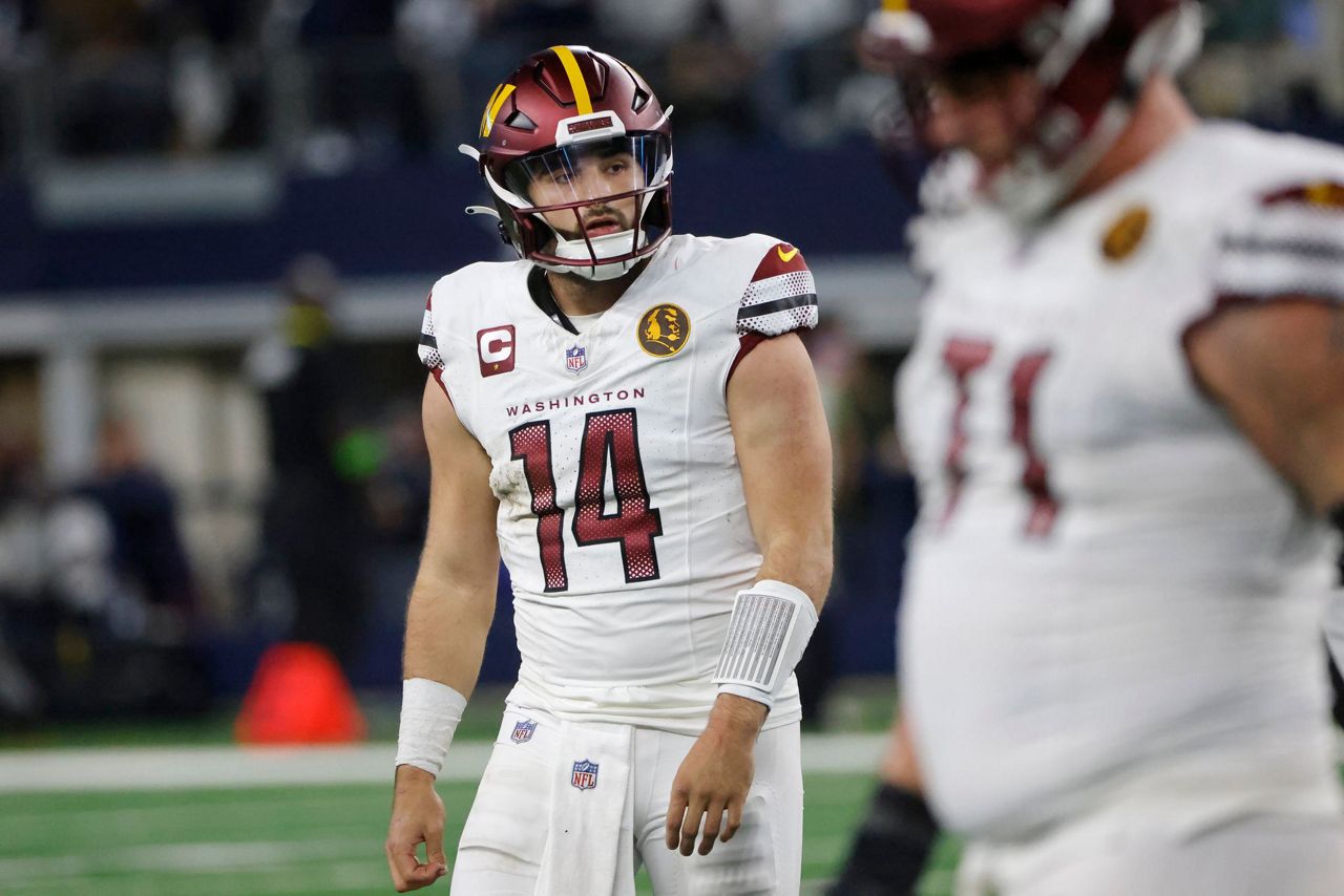 Commanders fire defensive coordinator Jack Del Rio after losing to the ...