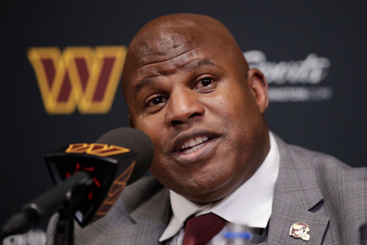 Bieniemy takes next step as Commanders offensive coordinator