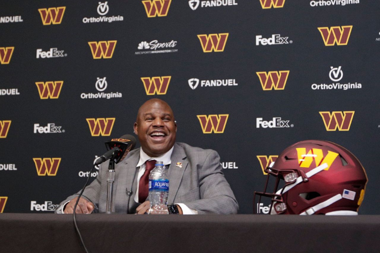 Bieniemy takes next step as Commanders offensive coordinator