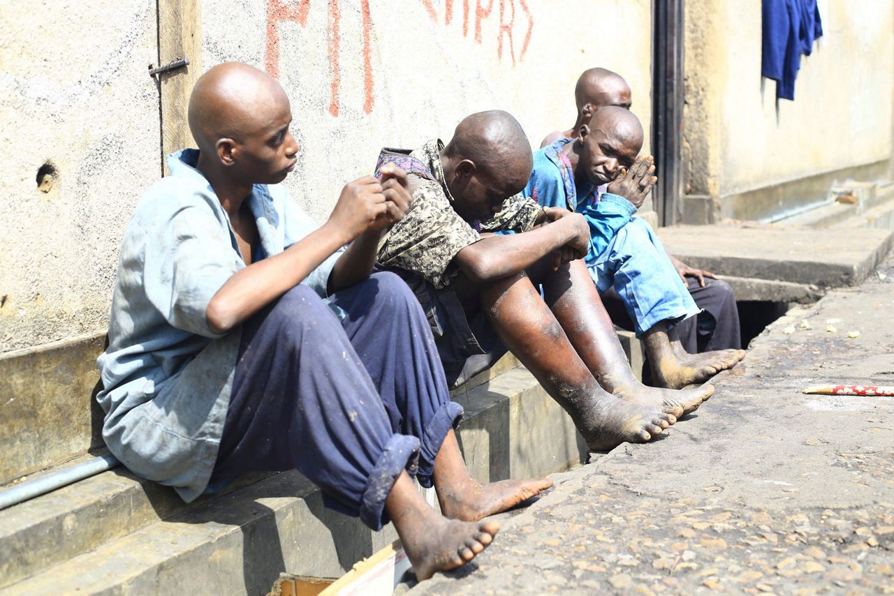 More than 1,300 inmates escape from prison in eastern Congo