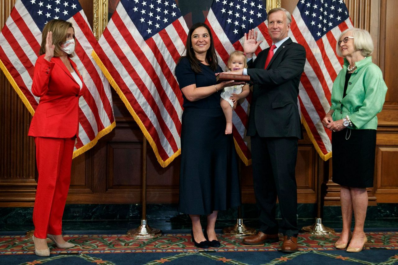 NY Republican Chris Jacobs sworn in as newest House member