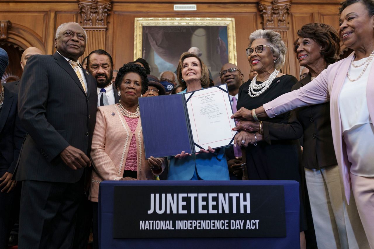 Congress approves bill to make Juneteenth a federal holiday