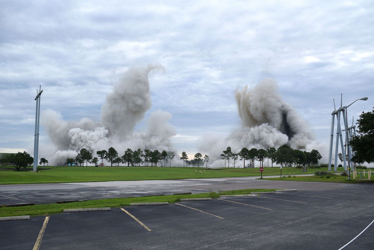 Cooling towers set for implosion at Florida power plant