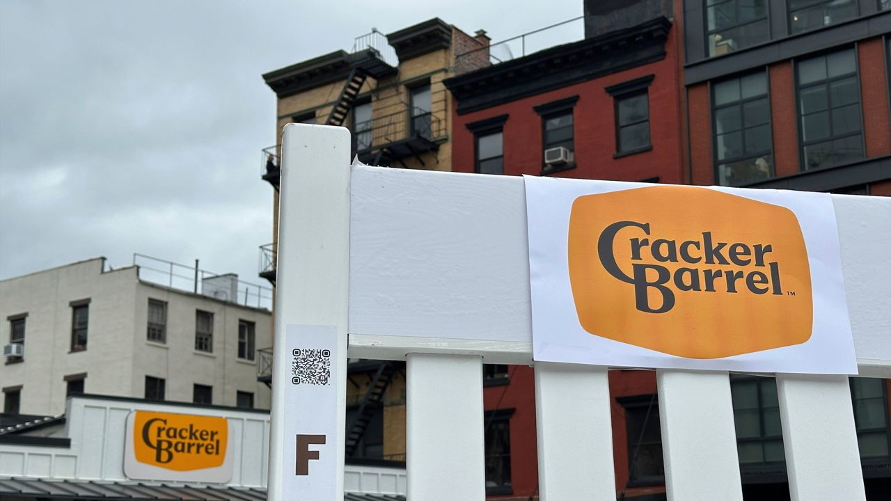 Cracker Barrel responds to backlash over new logo release