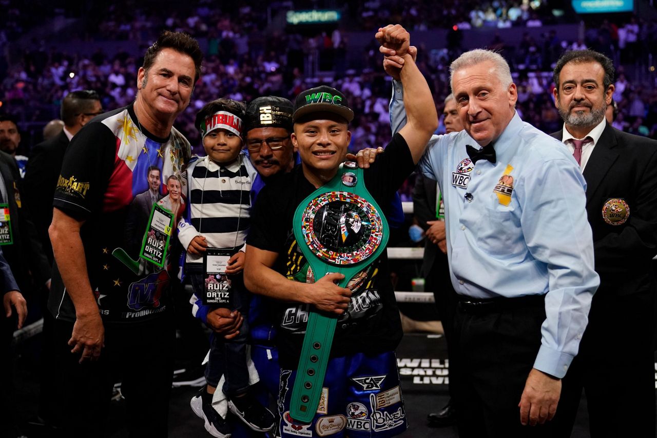 Andy Ruiz beats Ortiz by decision in heavyweight showdown