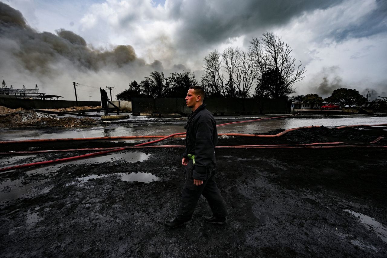 2nd firefighter dies as Cuba controls big oil facility fire