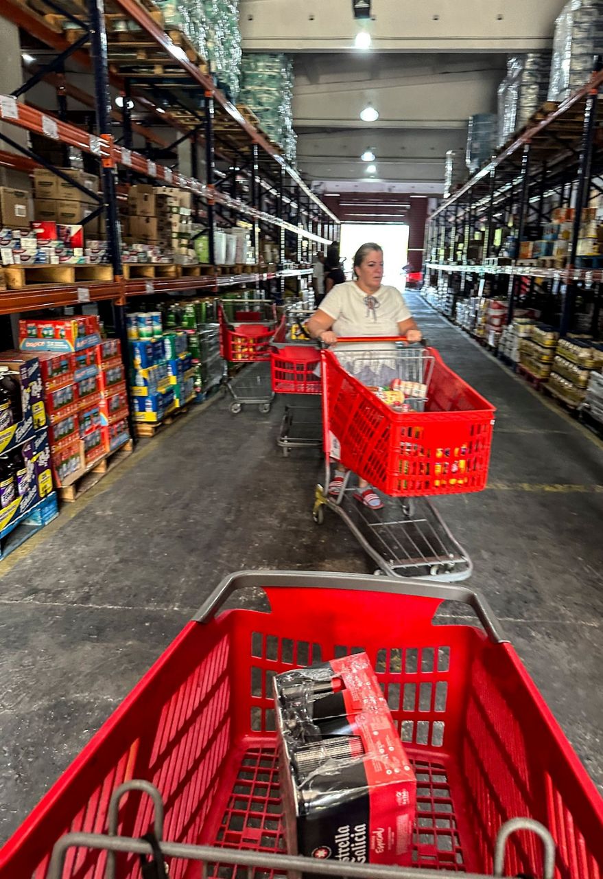 Cuban private grocery stores thrive but only a few people can afford them
