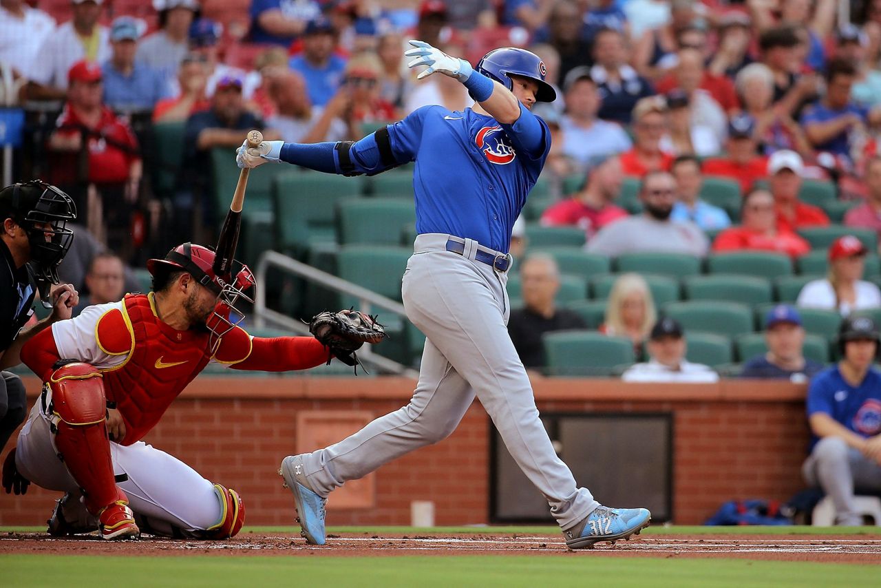 Cubs' Happ hits Cardinals catcher Contreras in head with follow-through ...
