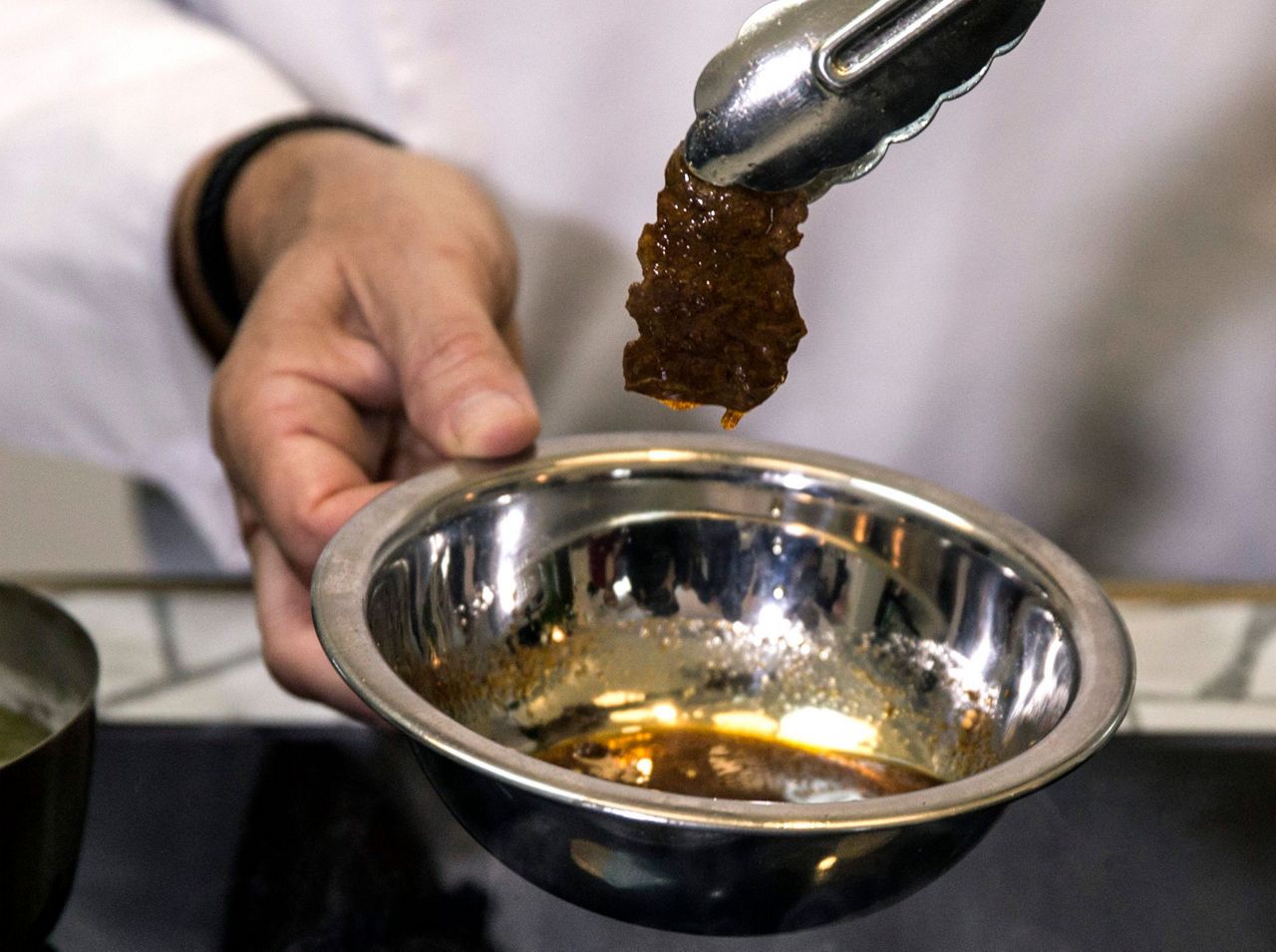 Israeli company gets green light to make world's first cultivated beef ...