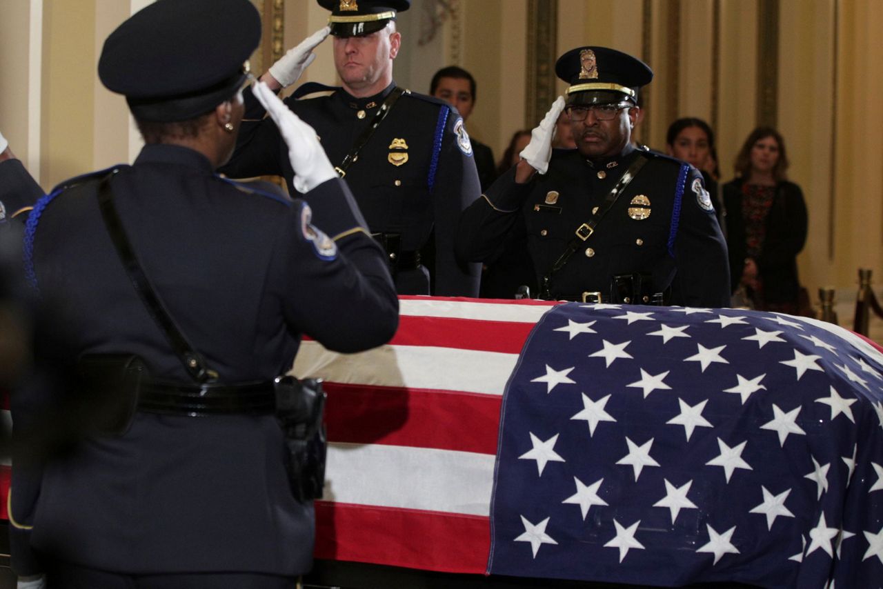 Obama, Clinton to honor US Rep. Cummings at funeral