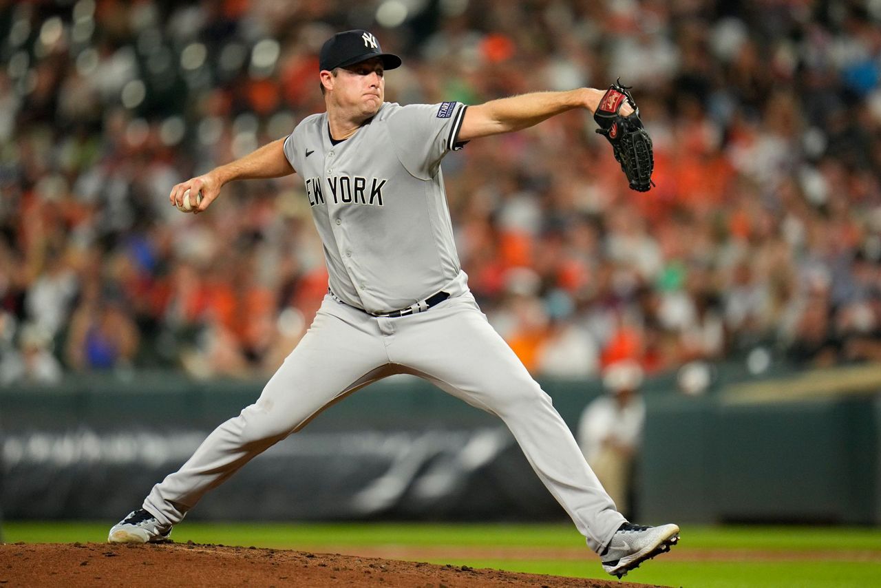 Blake Snell wins NL Cy Young Award, 7th pitcher to take home prize in both leagues