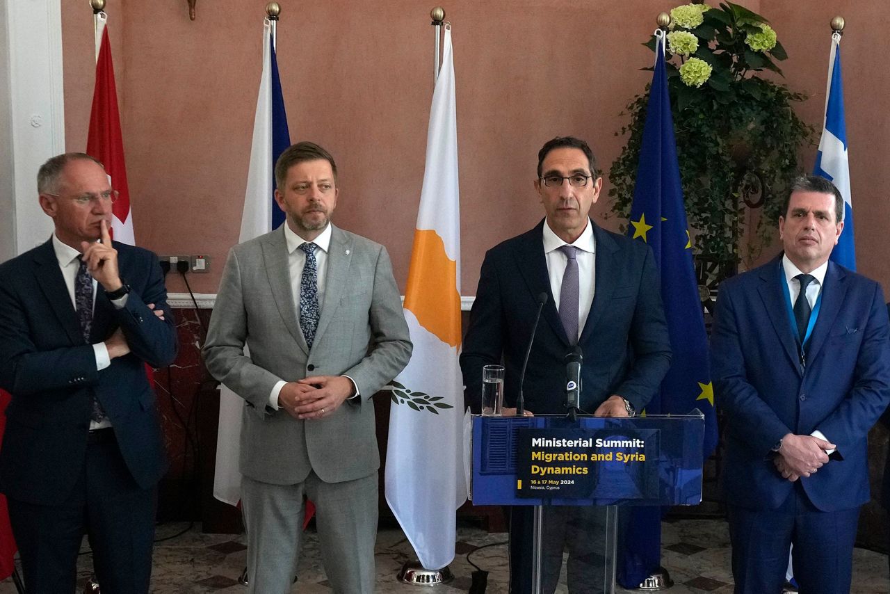 8 EU members say conditions in Syria should be reassessed to allow ...