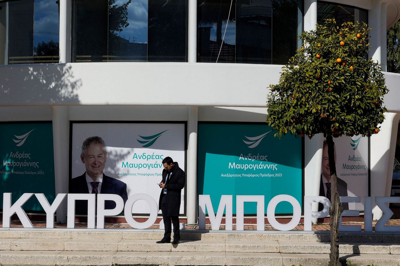 Battle of former diplomats in Cyprus' presidential election