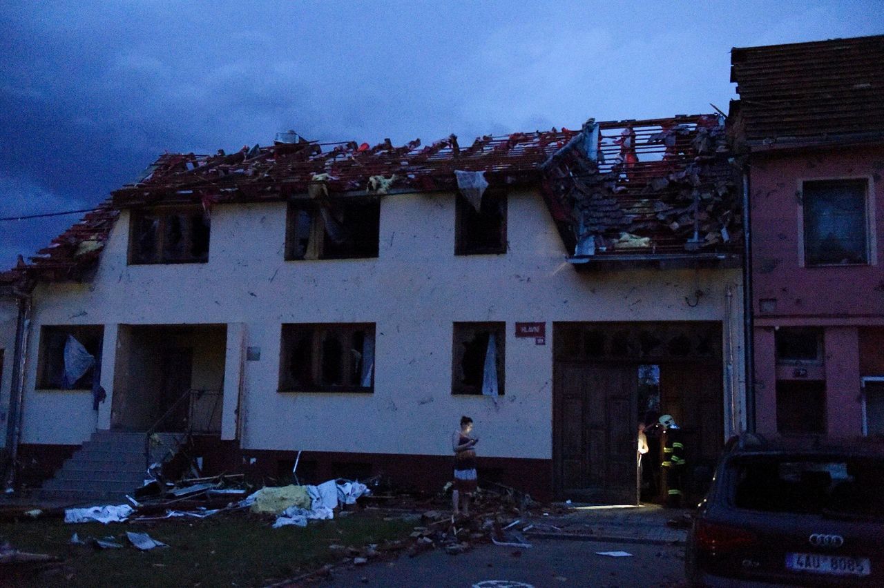 German vaccine center flooded, 5 injured by heavy hail