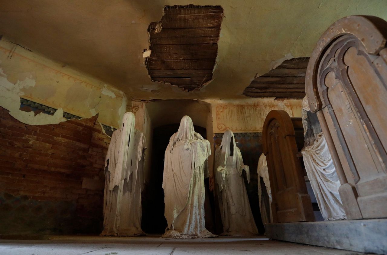 AP PHOTOS: Czech 'ghost church' gets new life from tourism