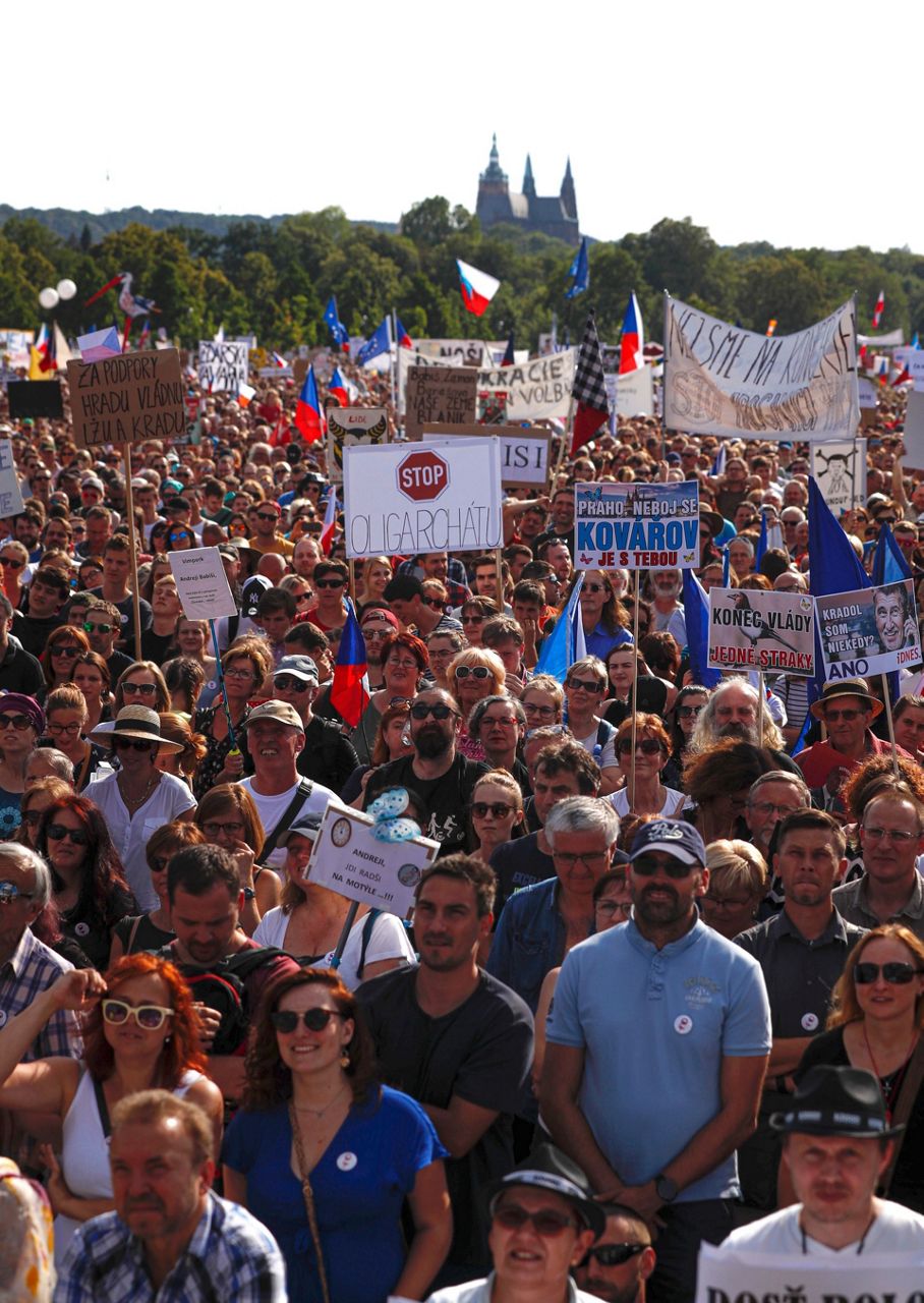 Massive crowd in Prague call for Czech PM's resignation