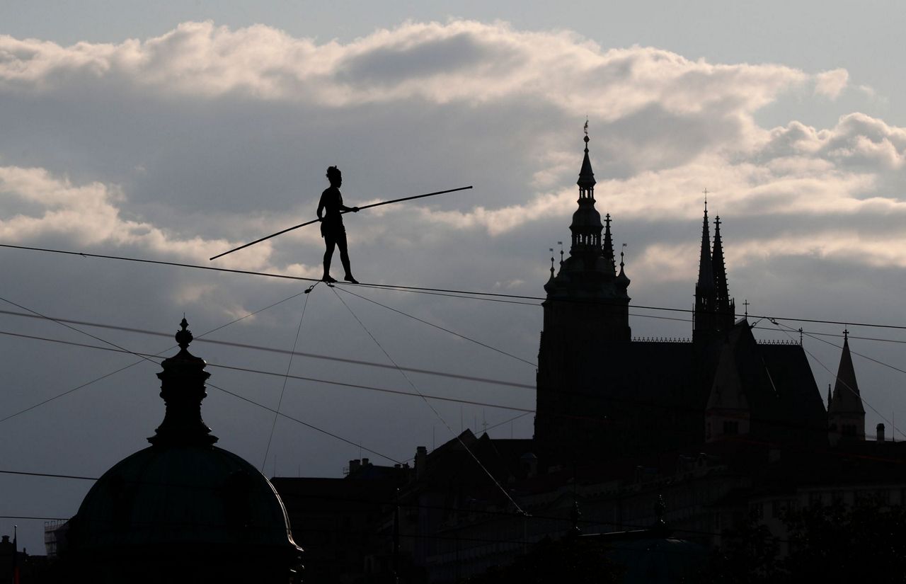 Tightrope walker's dance over river launches Prague festival