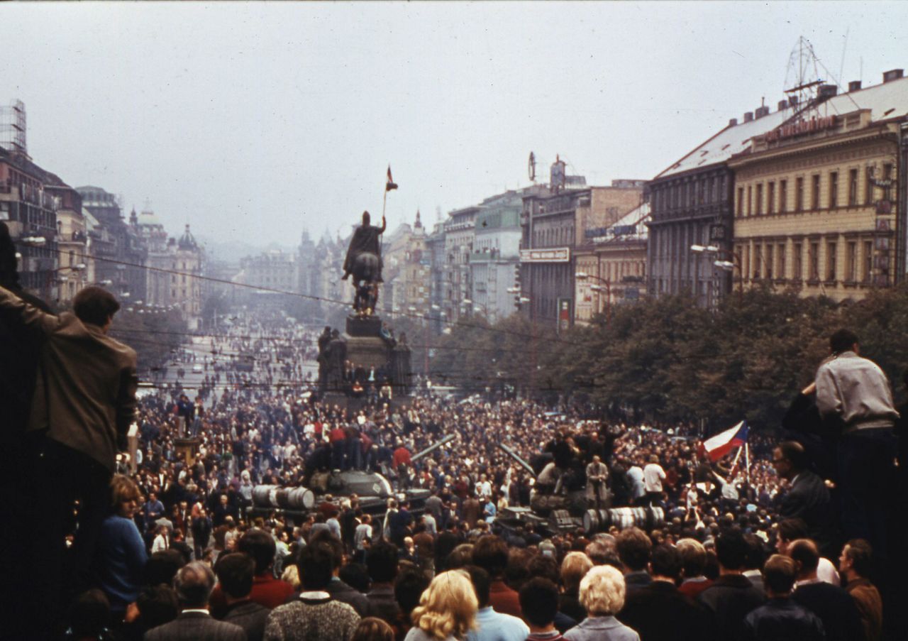 Czechs, Slovaks irked by Russian revisions on 1968 invasion
