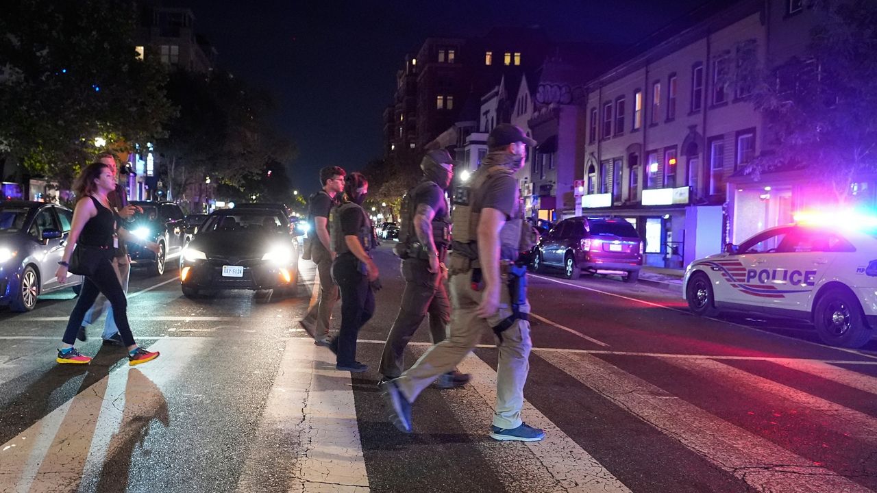 Trump administration agrees to keep DC police chief in place