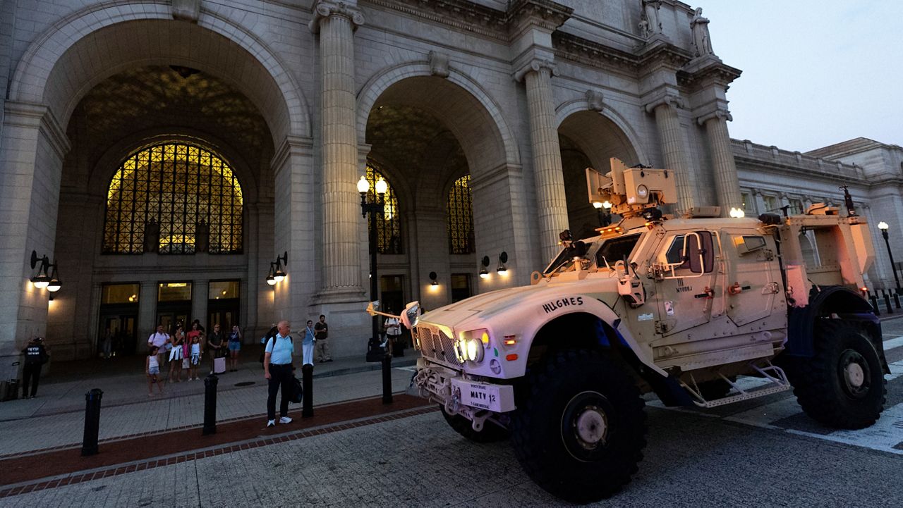 Six GOP governors send 1,100 National Guard troops to DC