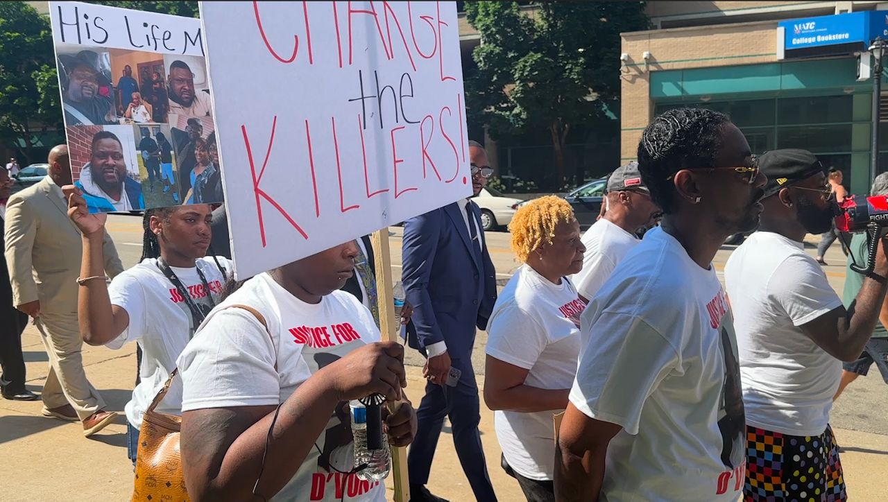 Family of D’Vontaye Mitchell shares new details on his death