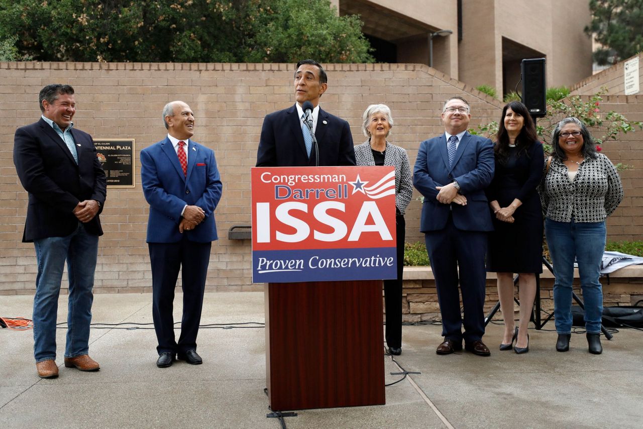 Ex-lawmaker Issa to launch a bid for return to Congress